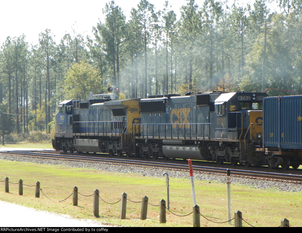 CSX 8702